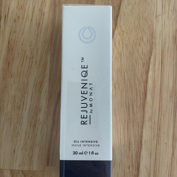 MONAT GLOBAL | Hair | Monat Rejuveniqe Oil Intensive Sealed New In Box ...